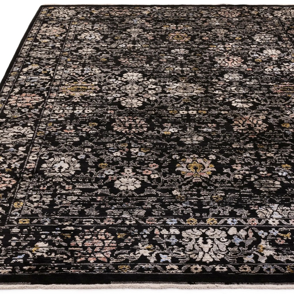 Tribeca Design Kusový koberec Airplane Black Vintage Floral Rozměry: 120x166 cm