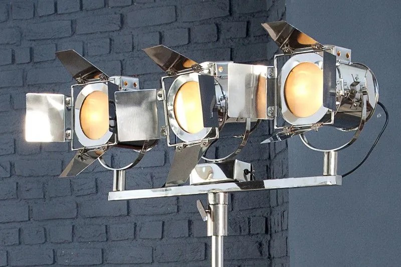 Deflee stojací lampa LUX SILVER LAMSTJ36520chromovaný kov  80 cm x 190 cm x 30 cm 1703201815