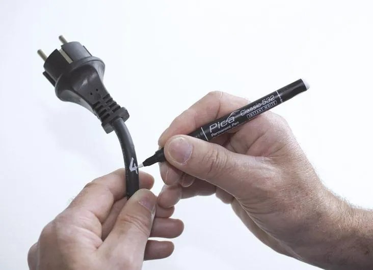 Pica Marker Pica - Pen permanentní značkovač bílý