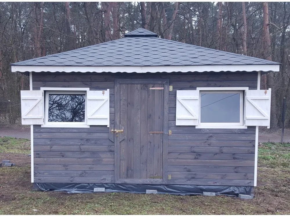 Dřevěný zahradní domek KLASIK D se skladem a dřevníkem