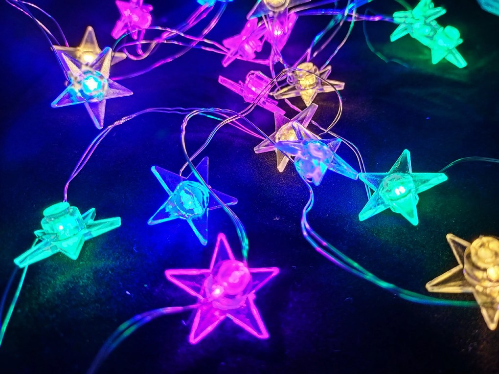 Vnitřní LED vánoční mini řetěz - hvězdičky, 4m, 40 LED diod, různobarevná, na baterie