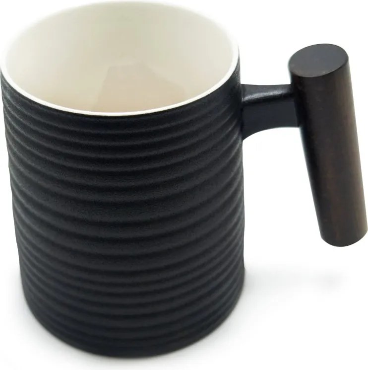 Porcelánový hrnek s dřevěnou rukojetí Black Relief, 400 ml – matný, černý