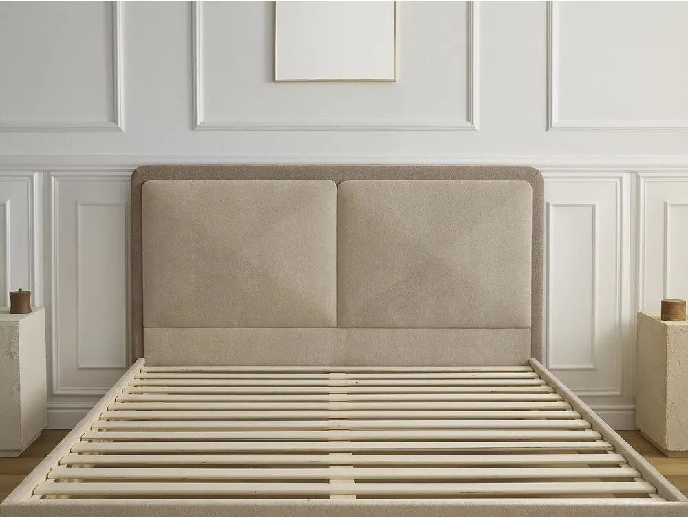 Béžová/taupe čalouněná čalouněná dvoulůžková postel s roštem 140x190 cm Mara – Bobochic Paris