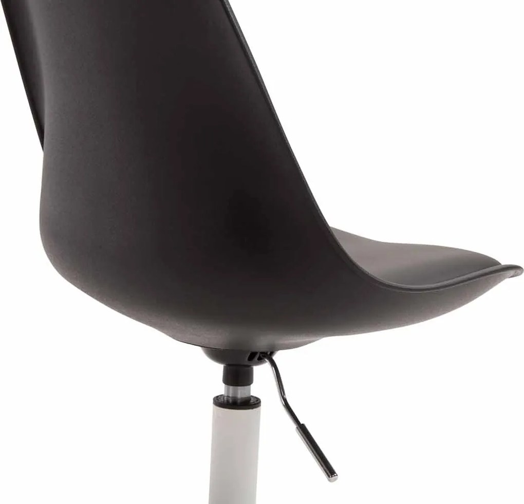 Židle Maverick W plast – černá