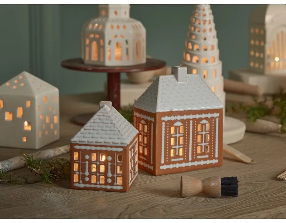 Keramický svícen na čajovou svíčku Gingerbread Lighthouse – Kähler Design