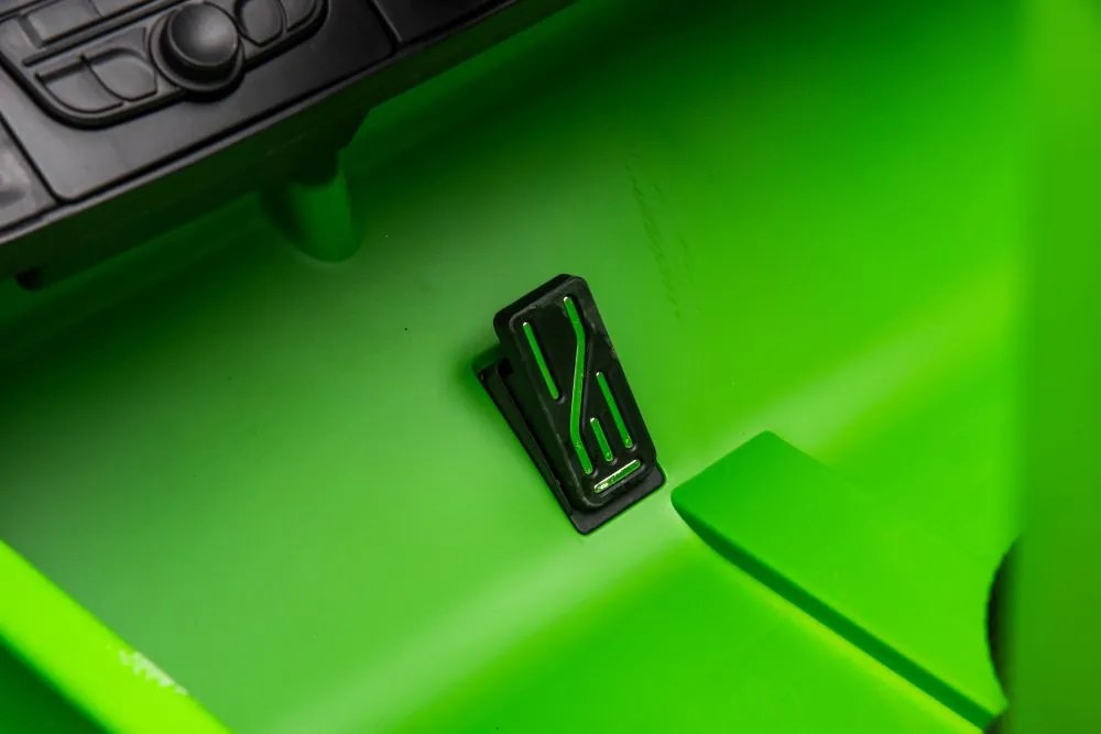 LEAN CARS Elektrické autíčko Mercedes G63 XXL zelené 4x4 24V