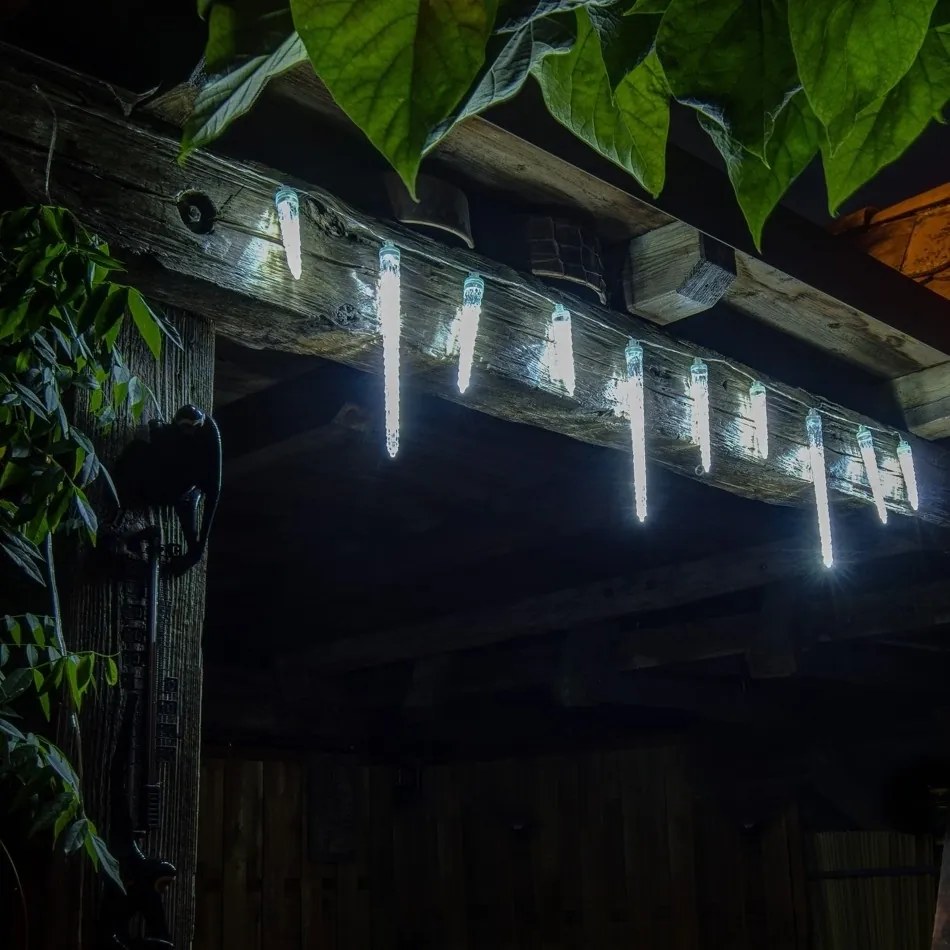 LED vánoční girlanda do interiéru, padající sníh, 1,7 m, ledově bílá, čirý kabel, IP20