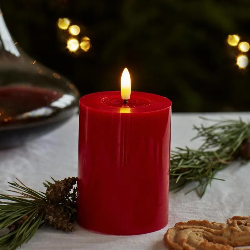 LED svíčka na baterie vosková Sille Red, Ø 7,5 × 10 cm, červená, 2× AA