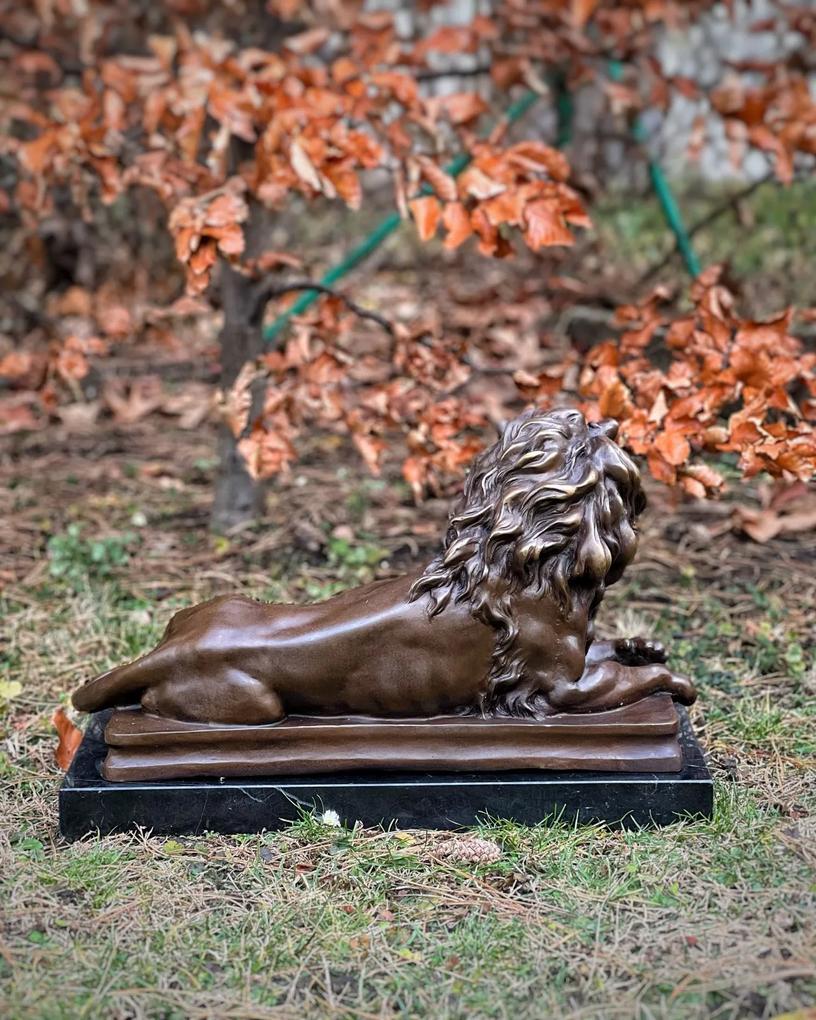 Velká bronzová socha soška - LEV