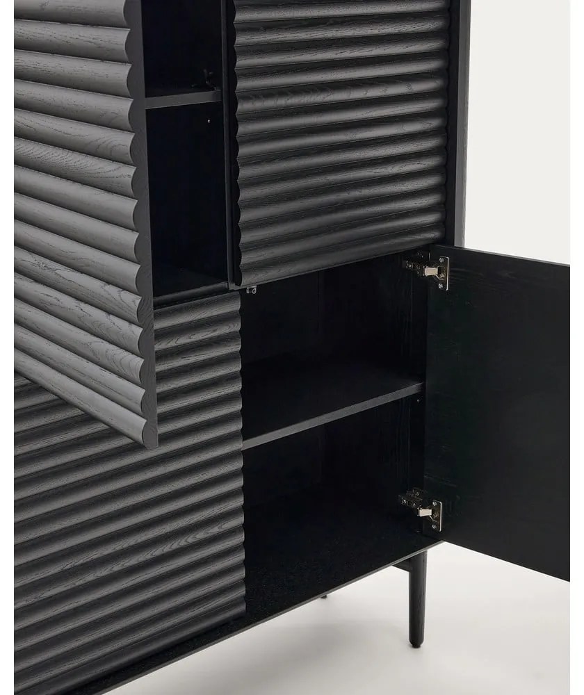 Černá skříňka v dekoru dubu 104,5x144x40 cm Lenon – Kave Home