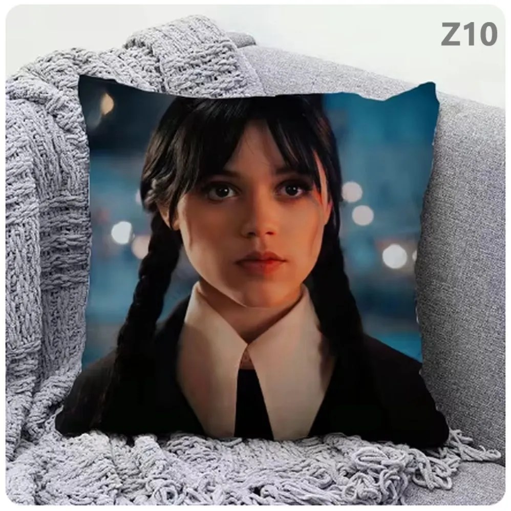 Potah na polštářek s potiskem ze seriálu Wednesday Addams Motiv: z10, Velikost: 60x60 cm
