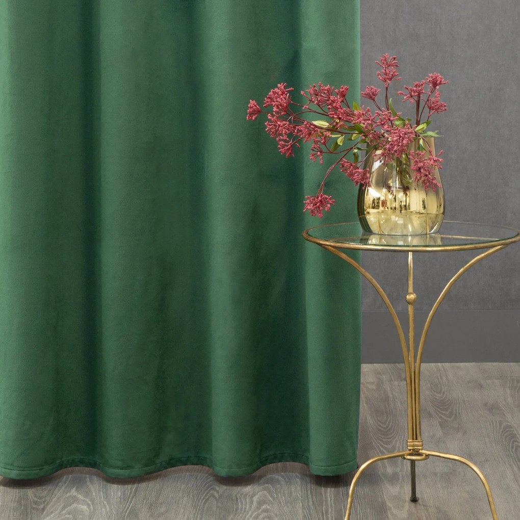 ZATEMŇOVACÍ ZÁVĚS NA PÁSCE ROSA 135X300 CM TMAVĚZELENÁ