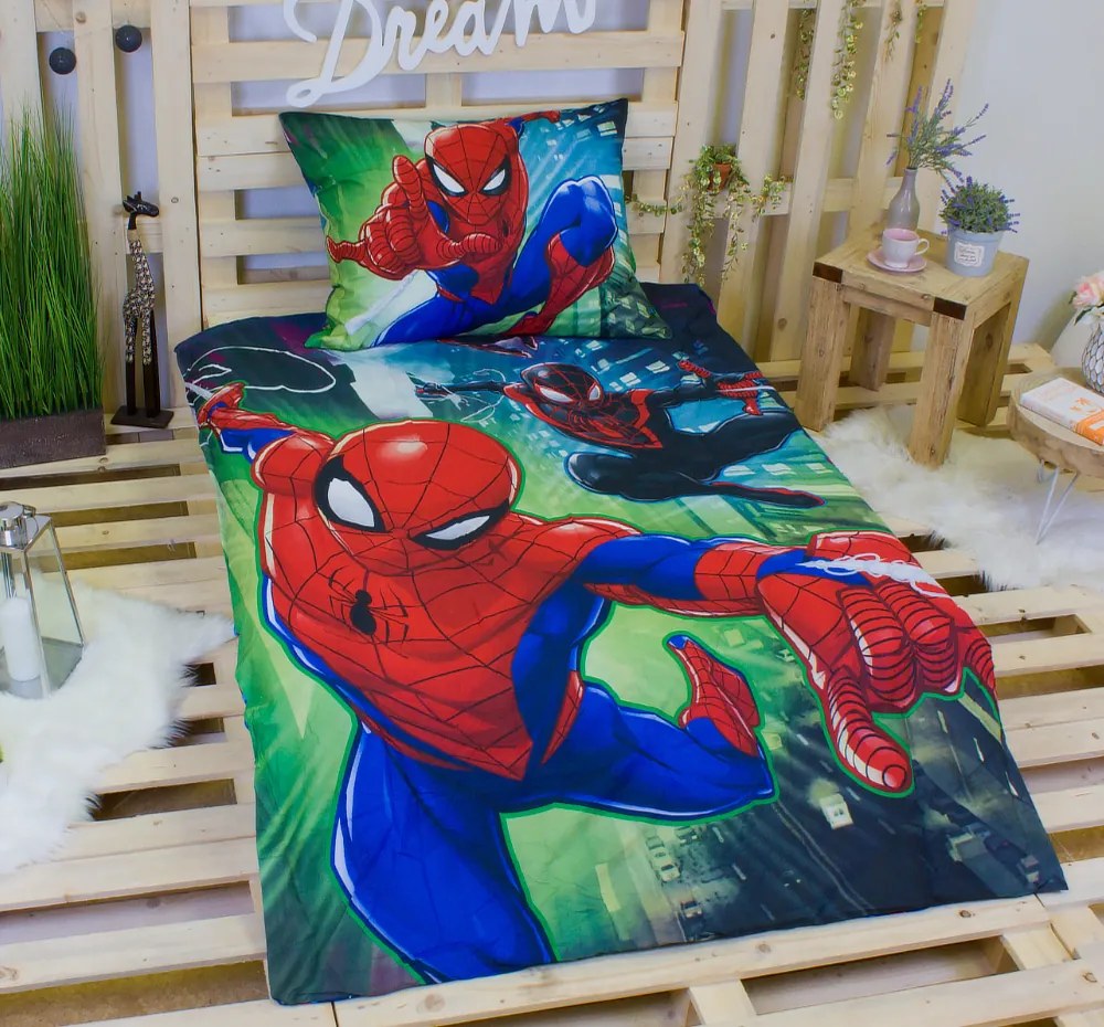 TOP Bavlněné povlečení 140x200+70x90 Spiderman on air