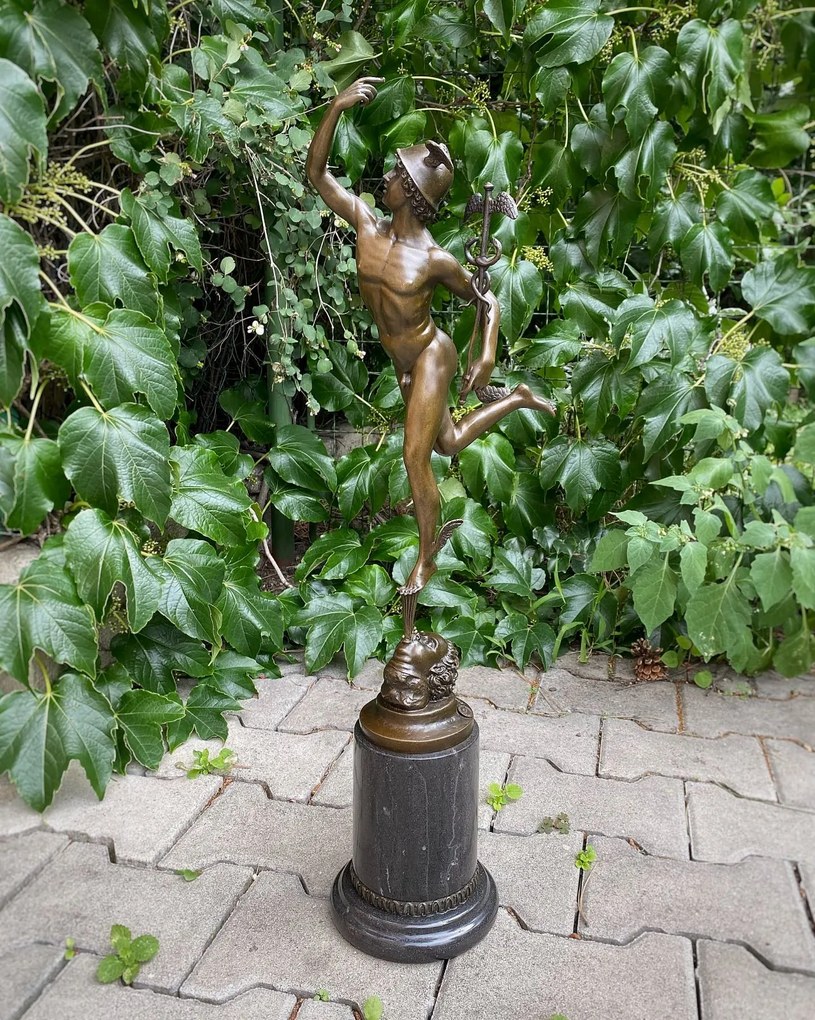 Bronzová soška socha Hermés
