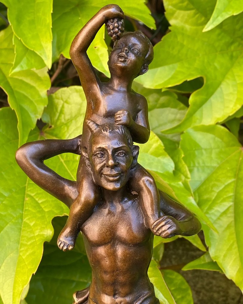 Bronzová soška Ďábel a Bacchus