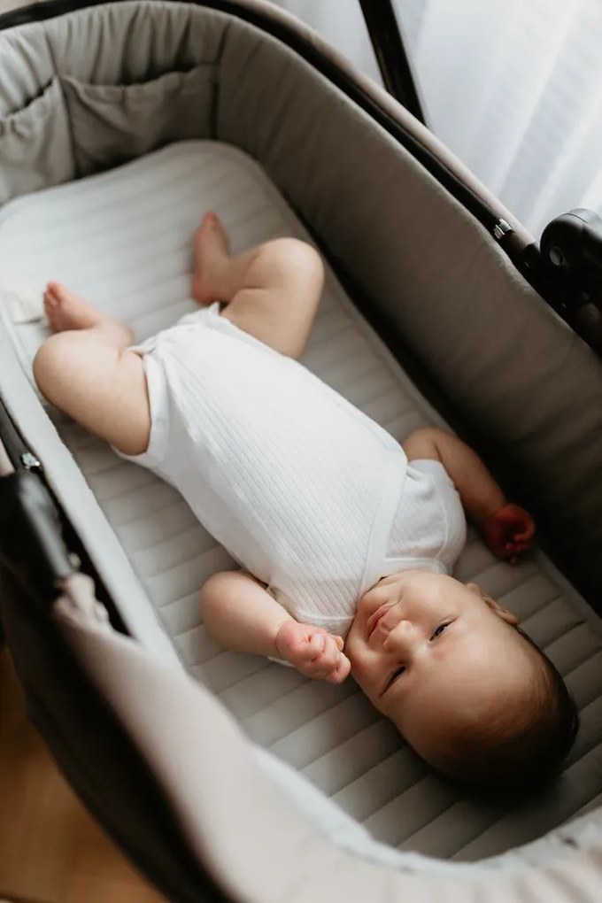 Sleepee Prodyšná podložka proti pocení do kočárku Grey