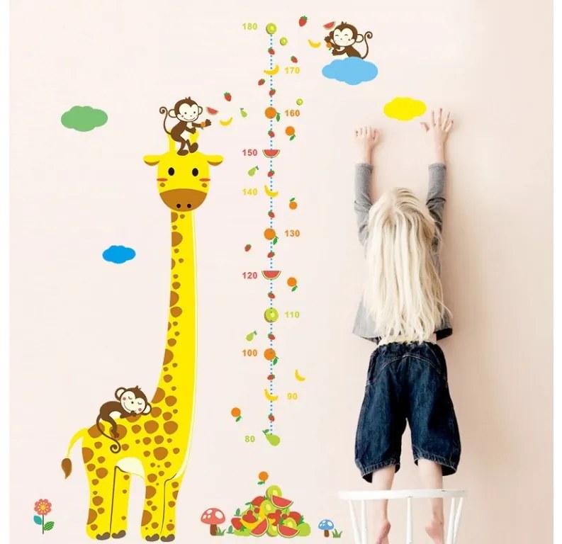 Samolepka na zeď "Dětský metr - Žirafa s opicemi" 135x86 cm
