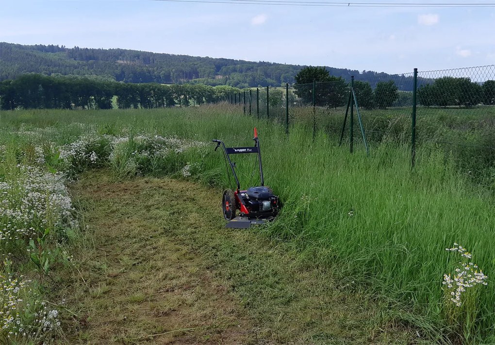 Sekačka na trávu PUBERT FIRST 55P s pojezdem