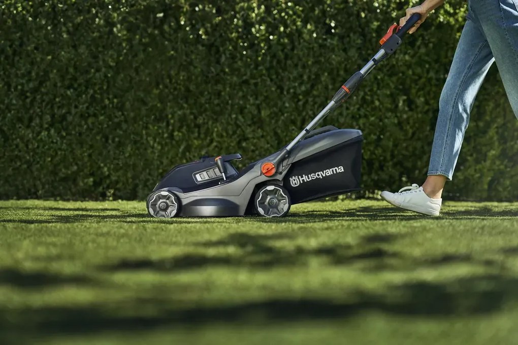 Aku sekačka Husqvarna Aspire LC34-P4A (aku+nabíječka)