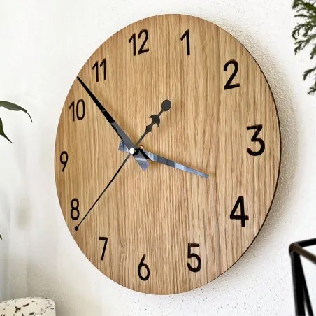 Nástěnné hodiny z dubového dřeva – moderní minimalistický design | SENTOP MAS002-A-akcia20