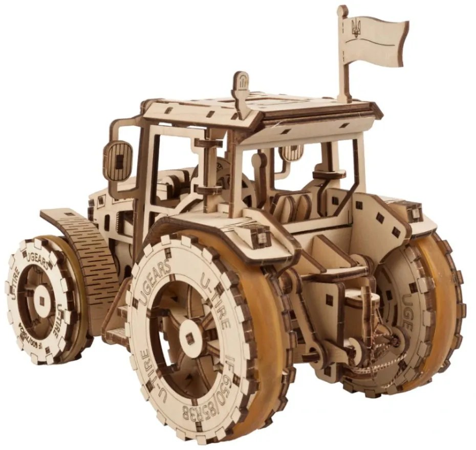 Ugears 3D dřevěné mechanické puzzle Traktor vítězí