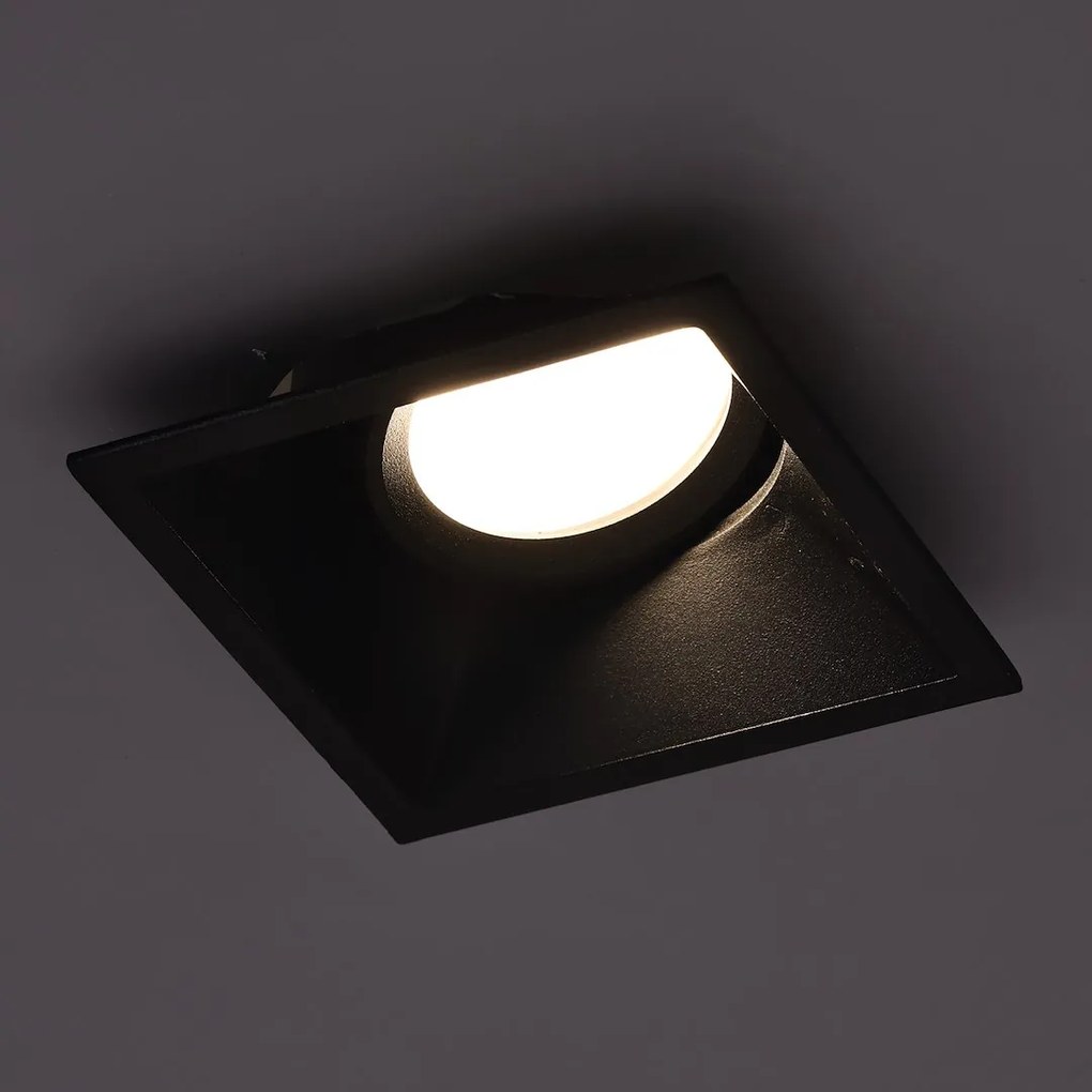 Podhledové svítidlo Square3, 1x černé kovové stínítko, (možnost polohování), b