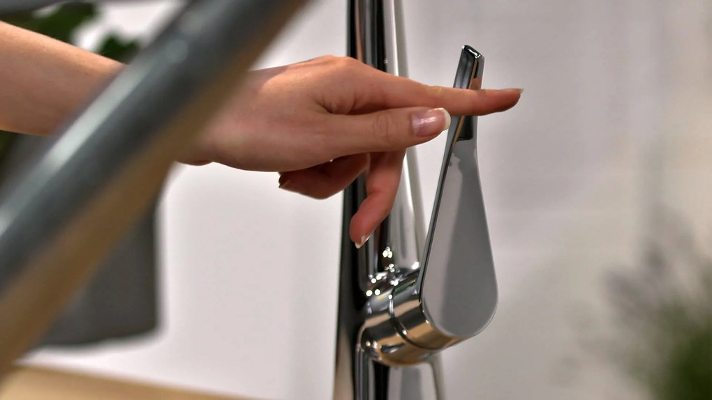 Hansgrohe Metris New, páková kuchyňská baterie 320, s vytahovacím výtokem, chromová, 14821000
