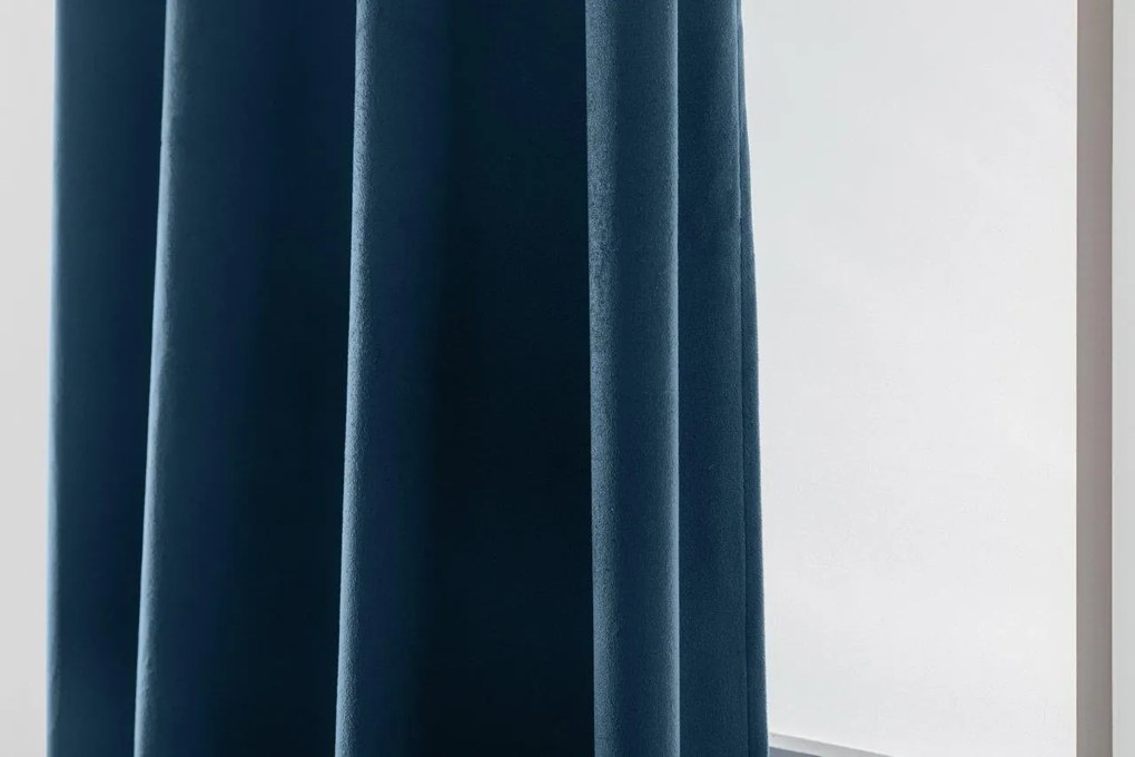Petrolejový zatemňovací závěs VELVET 140x270 cm Zavěšení: Řasící páska