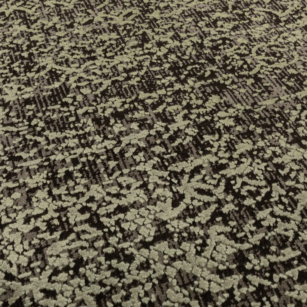 Tribeca Design Kusový koberec Trigger Sage Black Rozměry: 120x170 cm