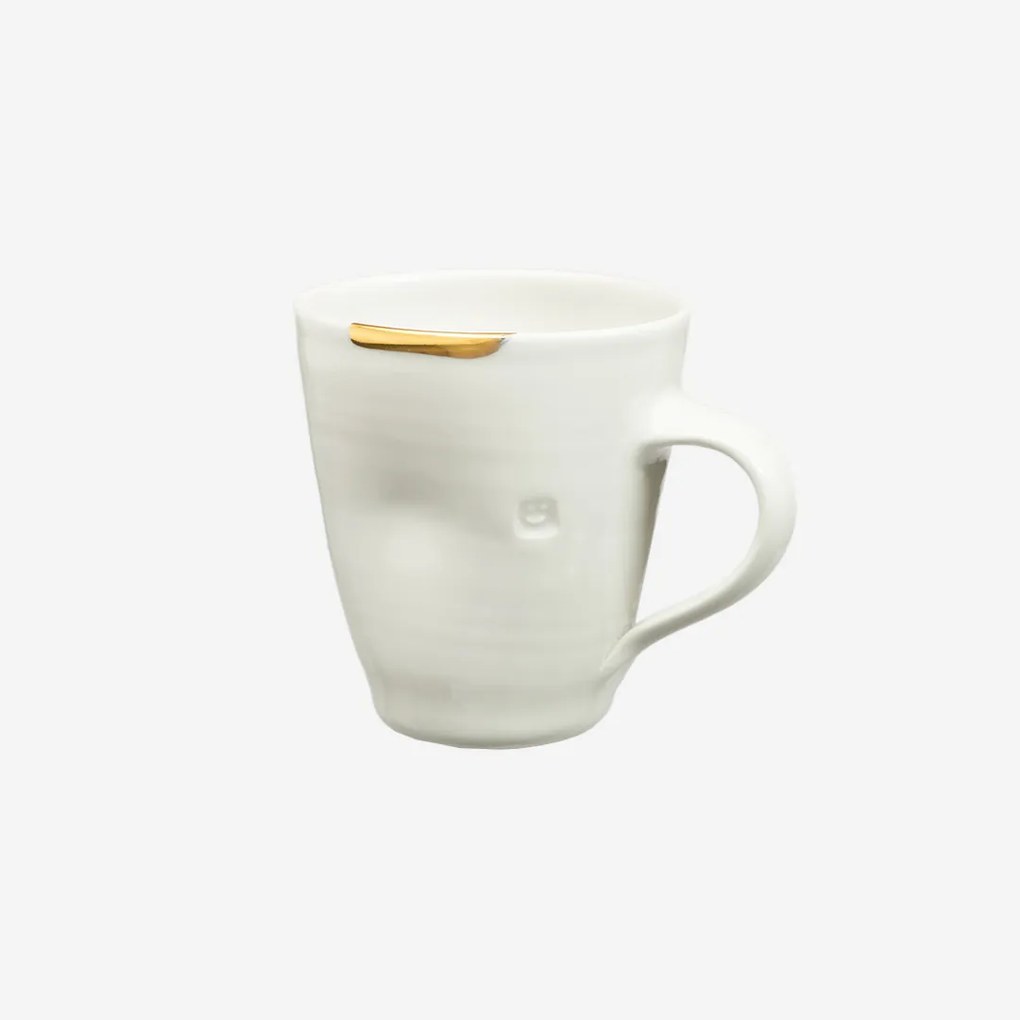 Porcelánový hrnek s polibkem