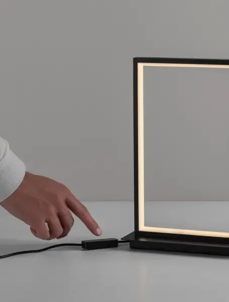 Designová stolní lampa Alis