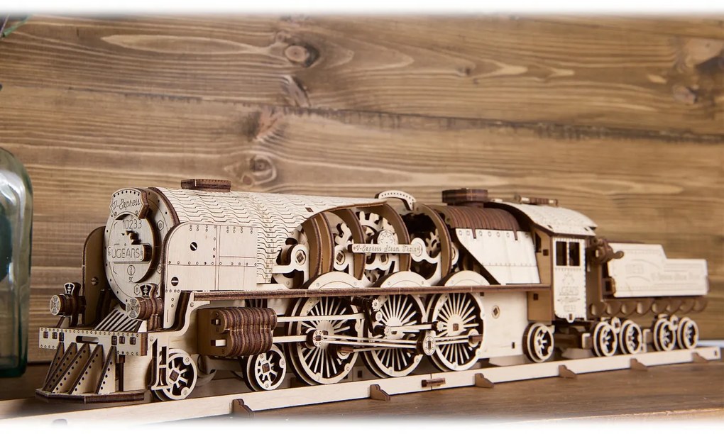 Ugears 3D dřevěné mechanické puzzle V-Express parní lokomotiva 4-6-2 s tendrem