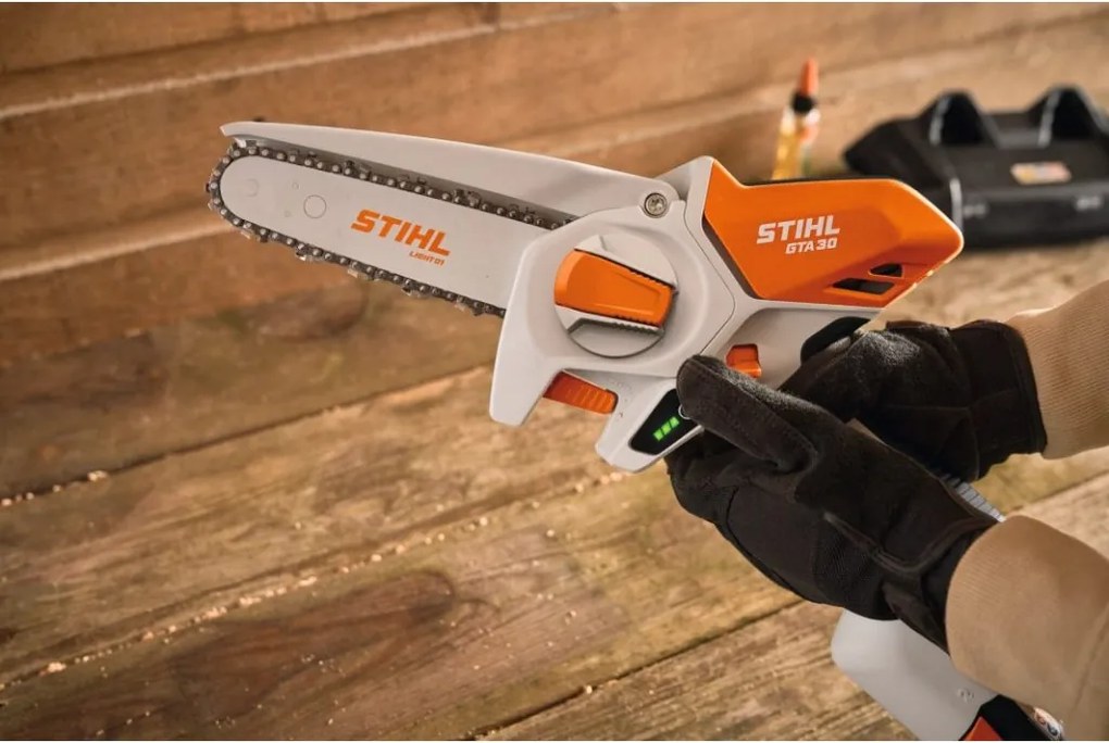 AKU pila mini STIHL GTA 30 SET