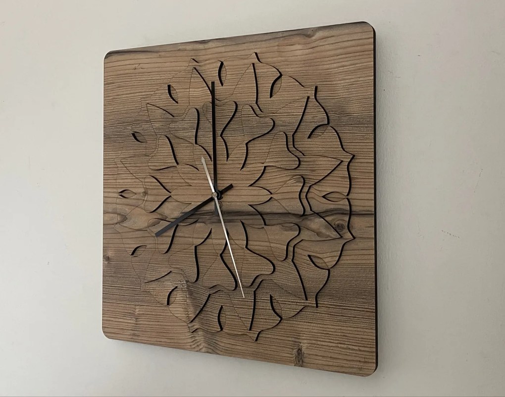 "Mandala" Dřevěné hodiny 40x40 cm provedení povrchu: černá s patinou