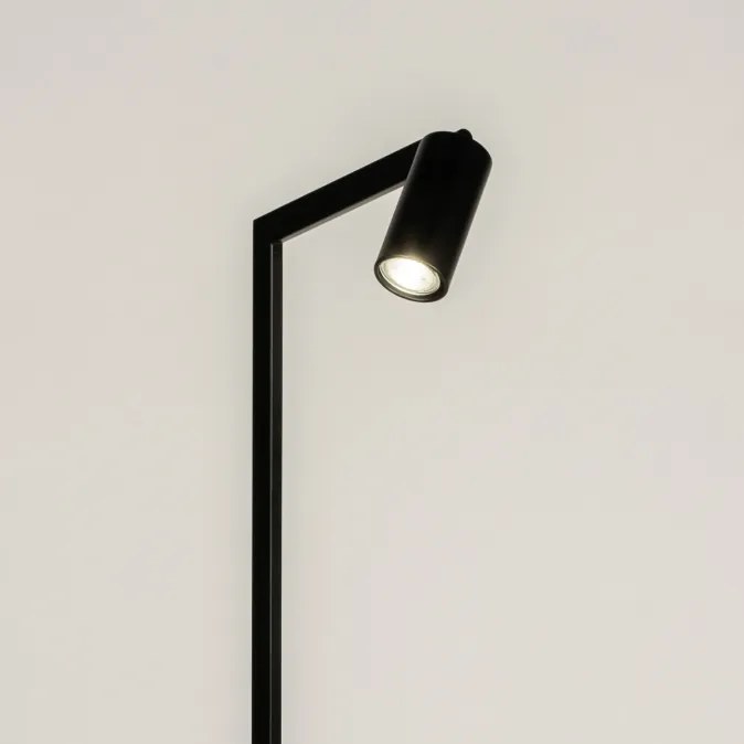 Stojací minimalistická lampa Benett Black