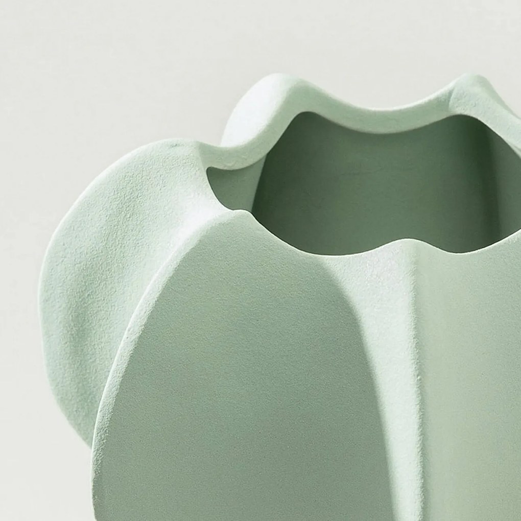 Vase Nuvia green 15x17 cm
