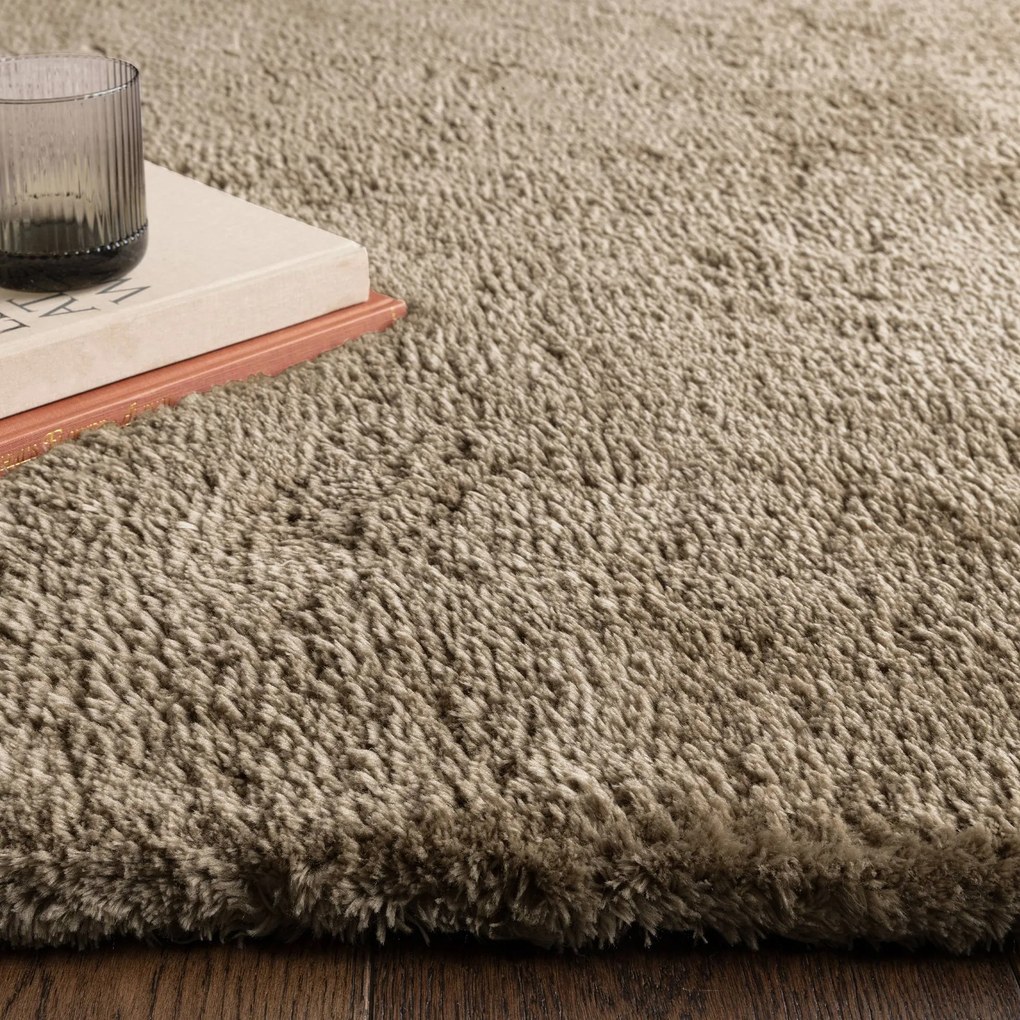Tribeca Design Kusový koberec Massive Taupe Rozměry: 160x230 cm
