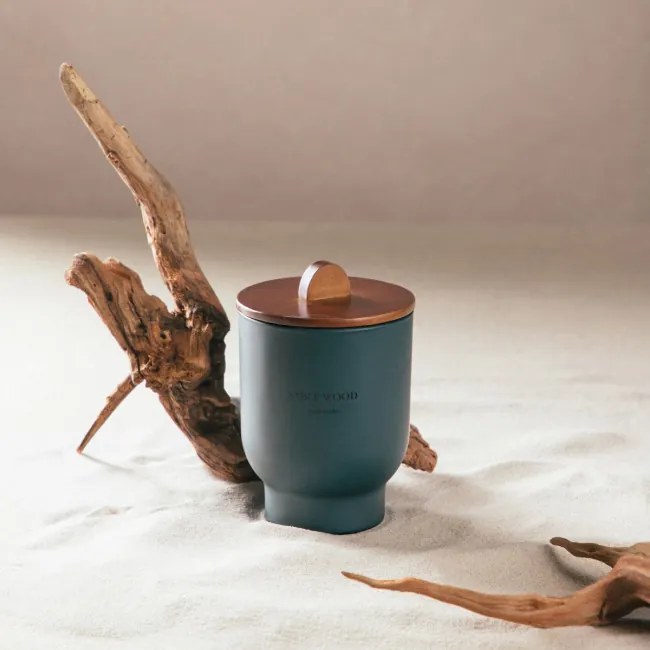 Svíčka SABLE WOOD Secret Garden 775192