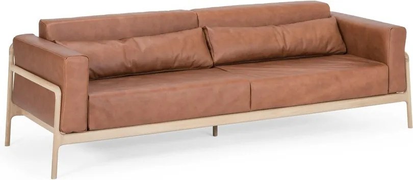Koňakově hnědá pohovka z buvolí kůže s konstrukcí z masivního dubového dřeva Gazzda Fawn, 240 cm