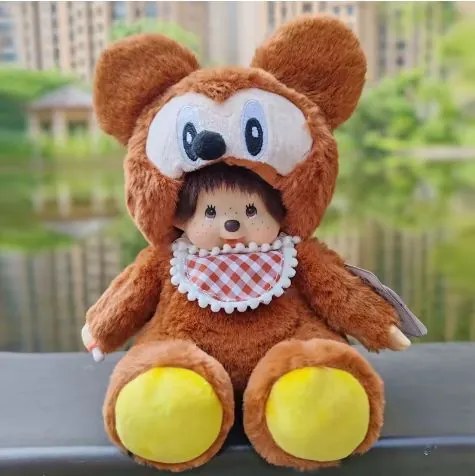 Panenka Monchhichi (mončičák) v kostýmu pohádkové postavy Varianta: hnědý medvěd