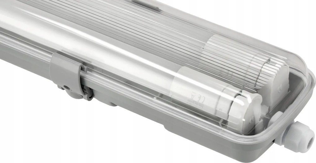 8x Hermetické svítidlo 120 cm s LED trubicemi do garáže a dílny