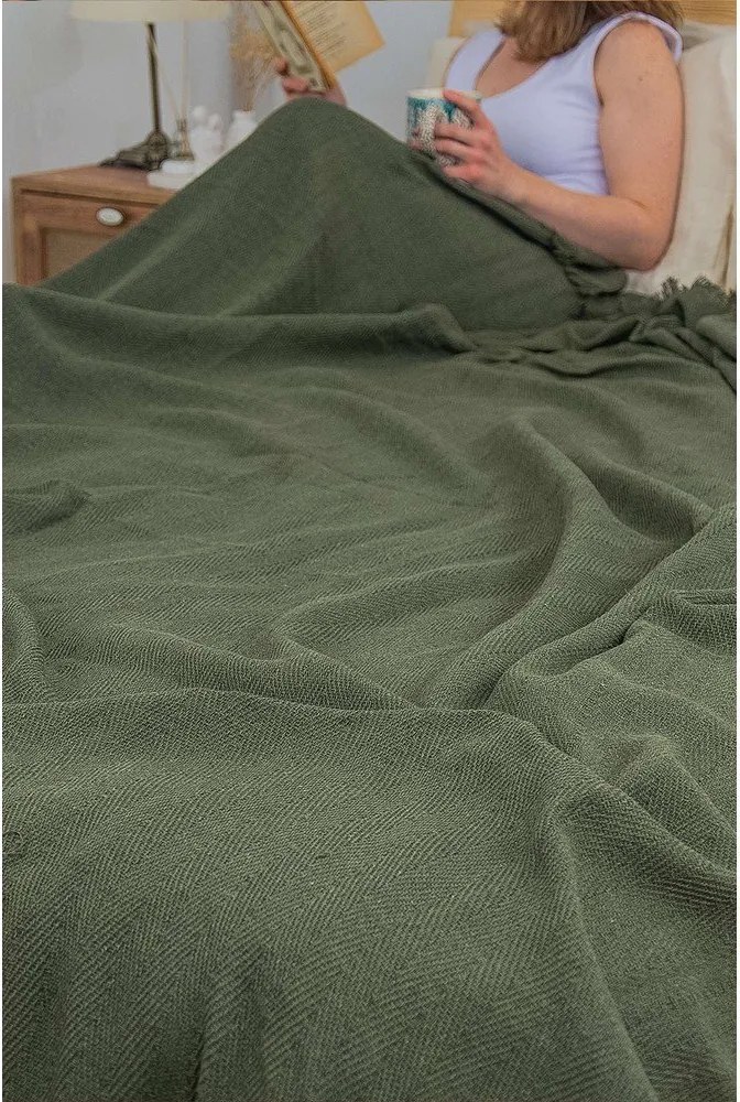Khaki přehoz 240x220 cm Marla – Mijolnir