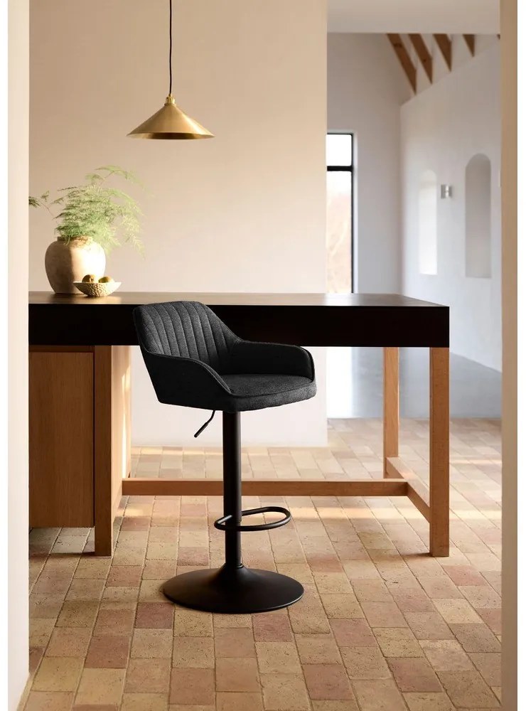 Tmavě šedá čalouněná barová židle s nastavitelnou výškou/s područkami (výška sedáku 65 cm) Nolan – Unique Furniture