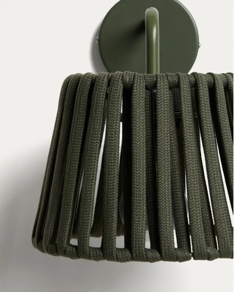 LED nástěnné solární venkovní svítidlo (výška 23 cm) Aldet – Kave Home