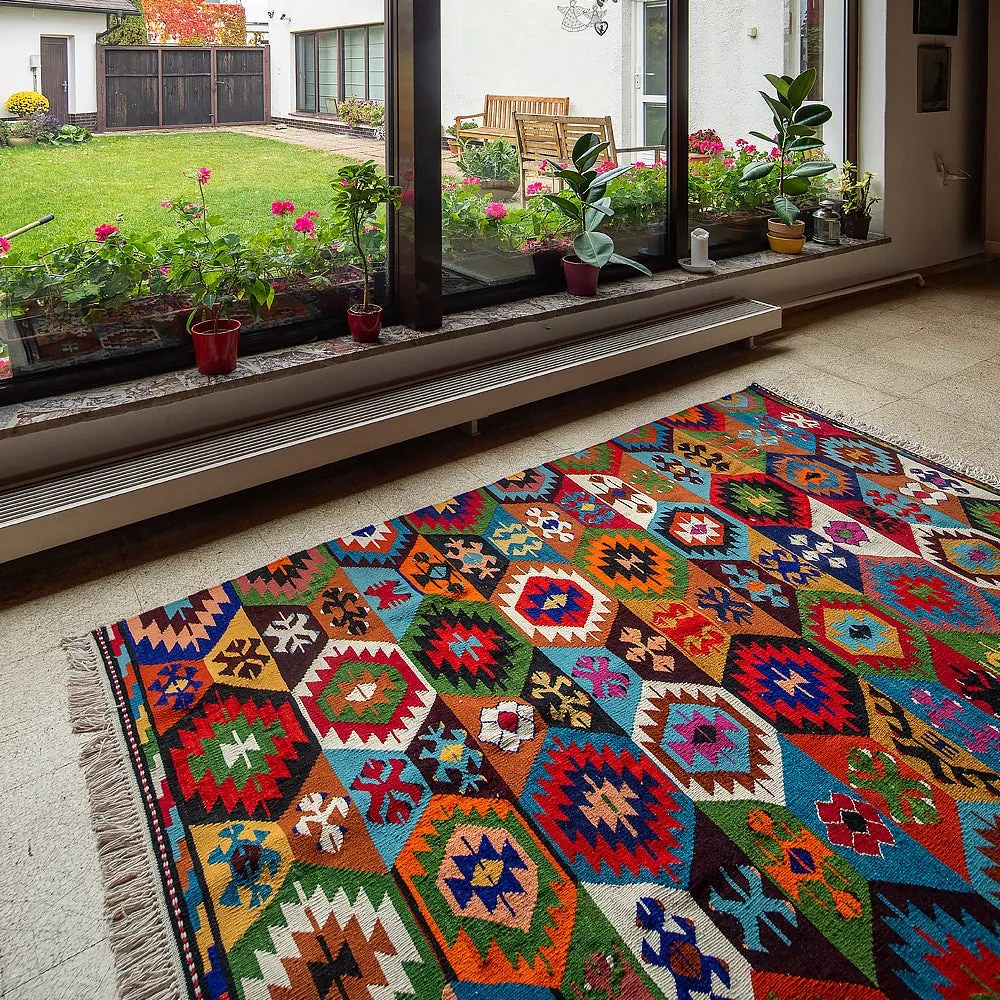 Vlněný Kilim "Bombičky II"