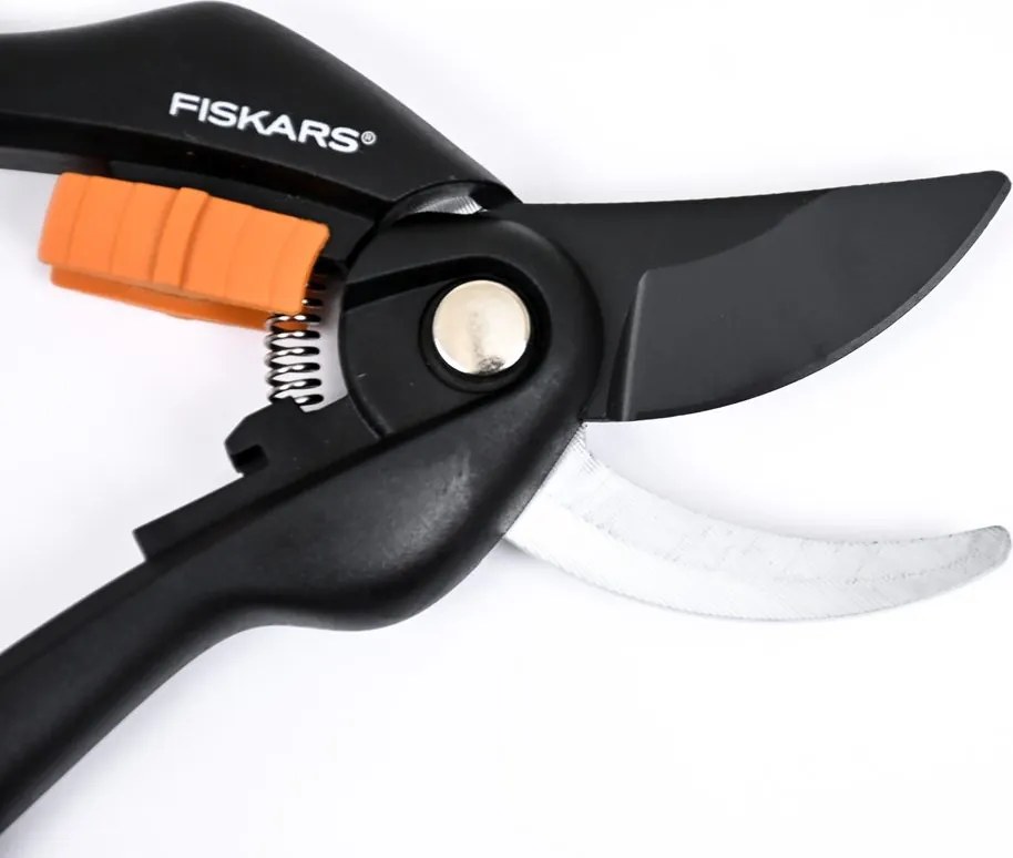 Ruční zahradní nůžky Fiskars SingleStep P26 1000567