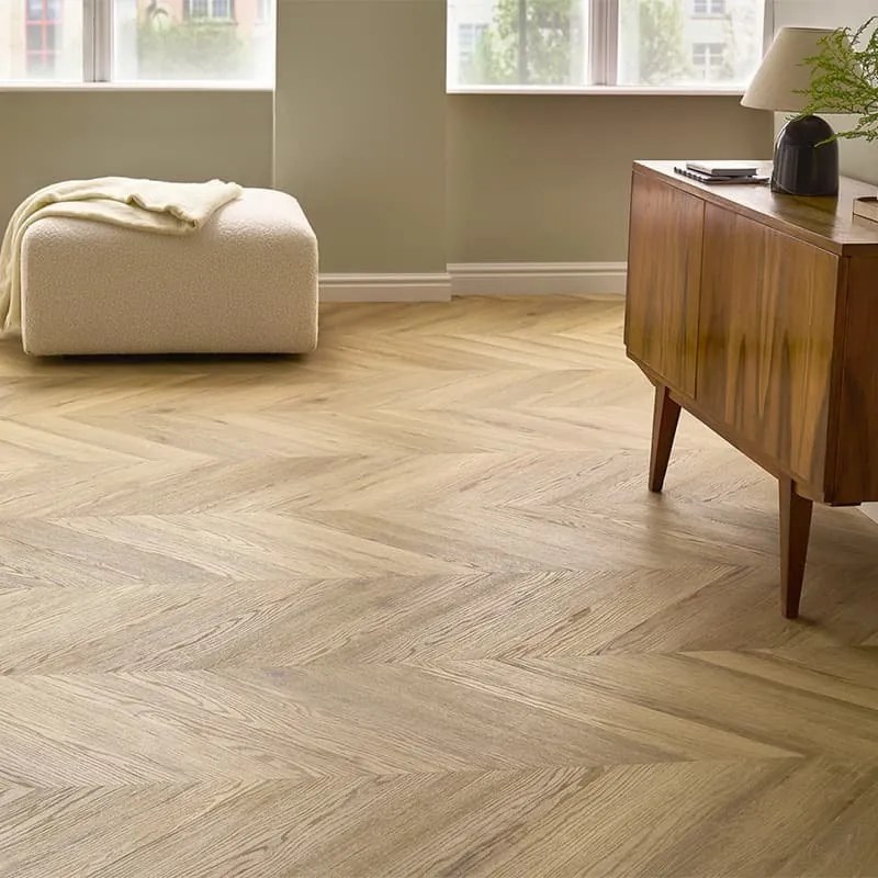 Vinylová plovoucí podlaha Afirmax Chevron 41592 Tuscon Oak