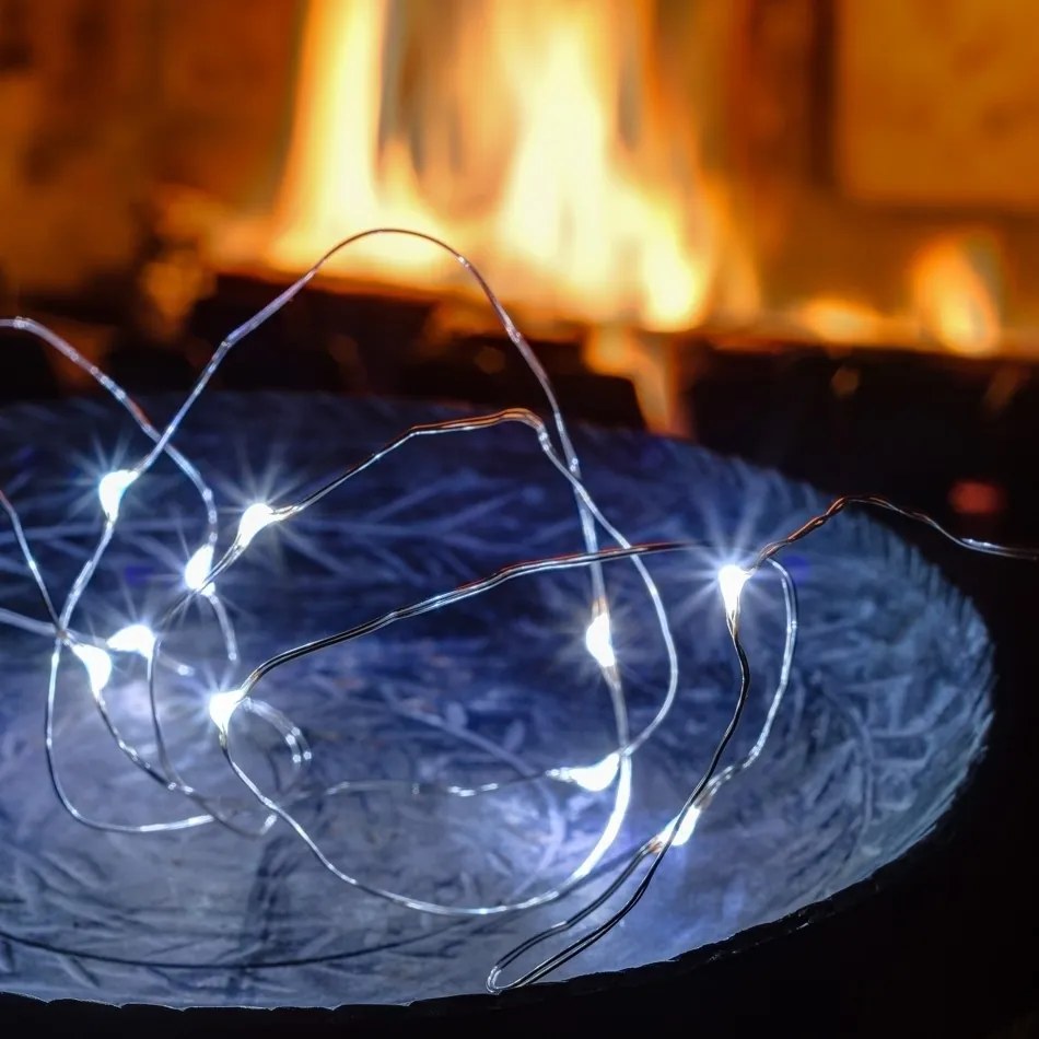 LED světýlka na baterky, kapičky, 2 m, ledově bílá, 20 diod, drátek, IP20 interiér, 3 × AA