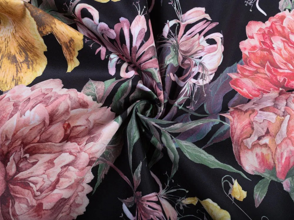 Biante Sametový povlak na polštář s lemem Tamara TMR-019 Zahradní květy na černém 40 x 40 cm