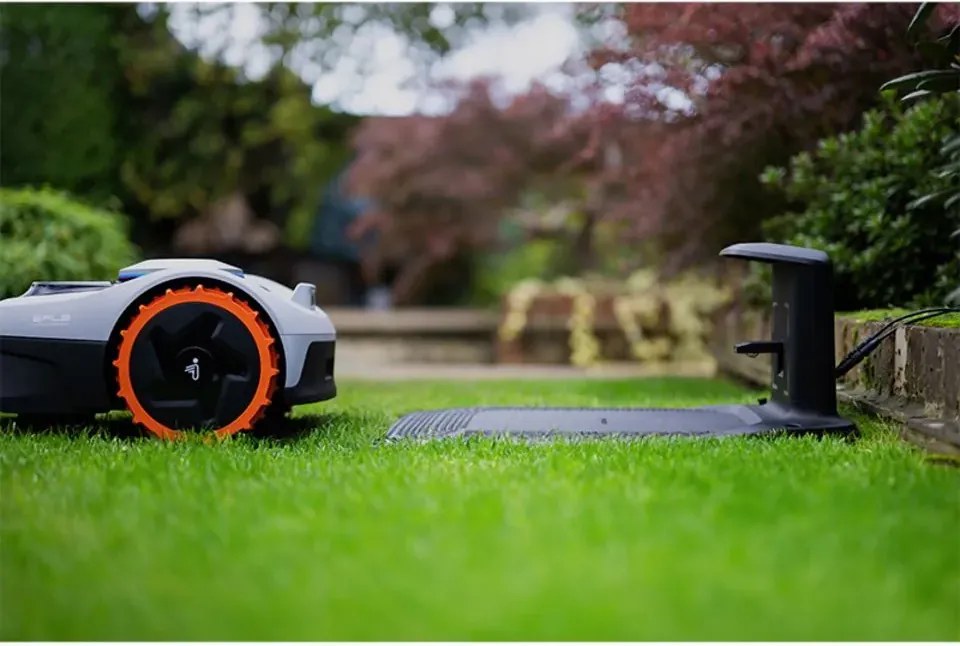 Sekačka robotická Segway i105E